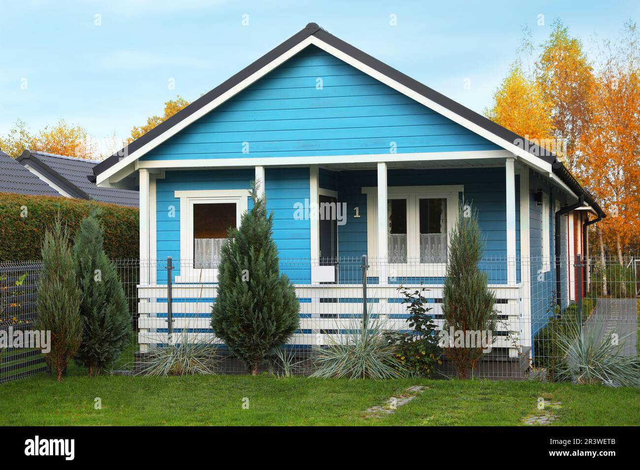Light blue house hi-res stock photography and images - Alamy