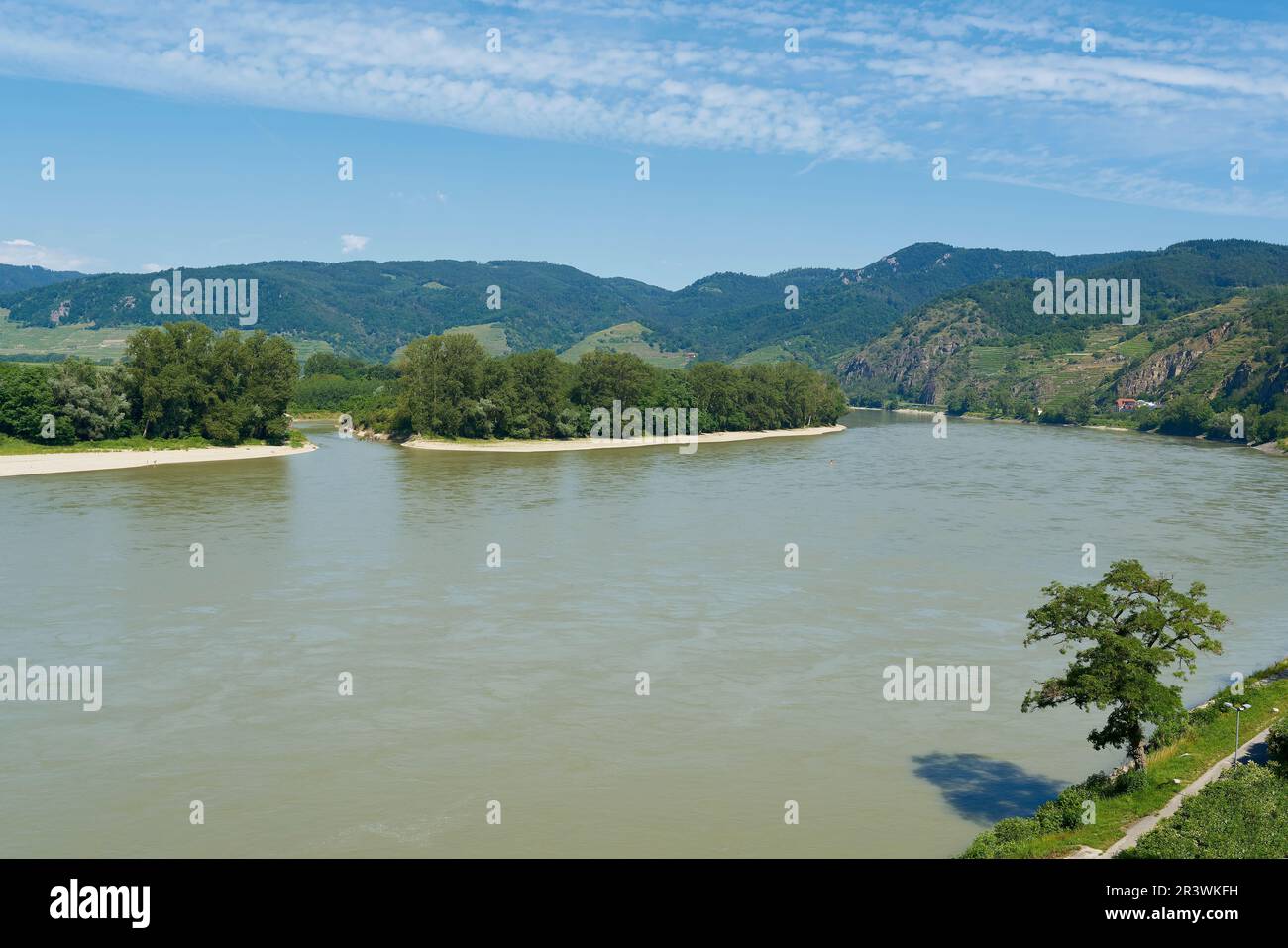 River landscape with Danube river in Wachau region near Duernstein in ...