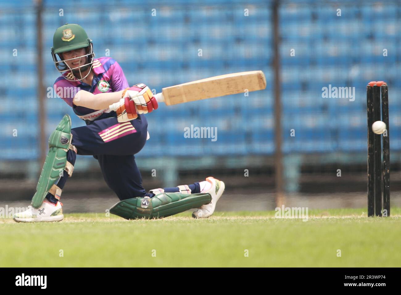 Women's premier league cricket hi-res stock photography and images - Alamy