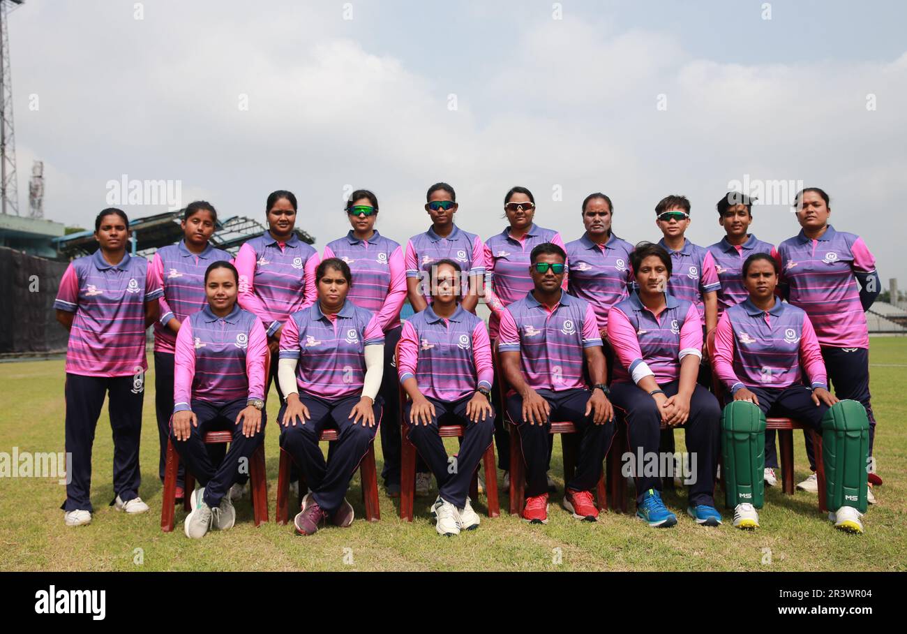 Cricket group photo hi-res stock photography and images - Alamy