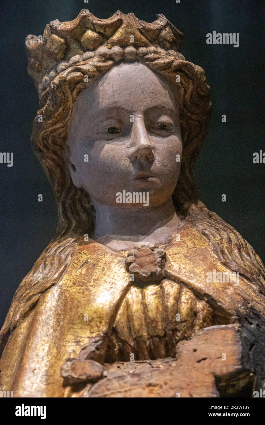 Virgin crowned art hi-res stock photography and images - Alamy