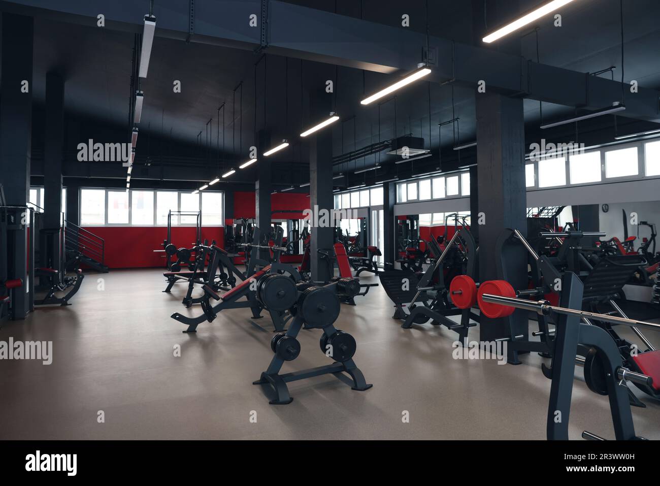 Gym mirrors hi-res stock photography and images - Alamy