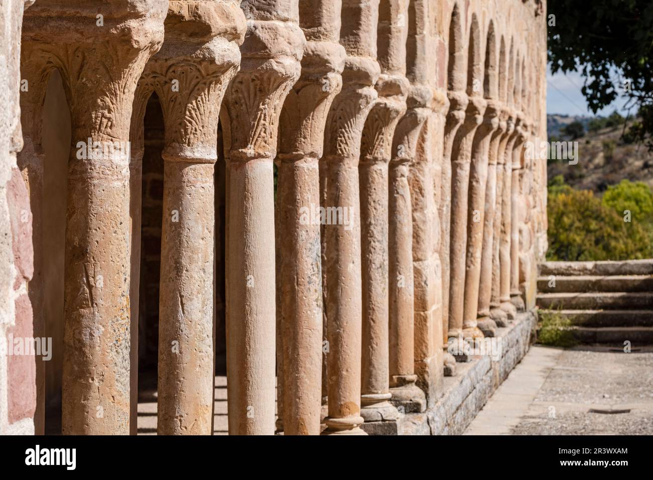 Arcaded gallery of semicircular arches on paired columns Stock Photo ...