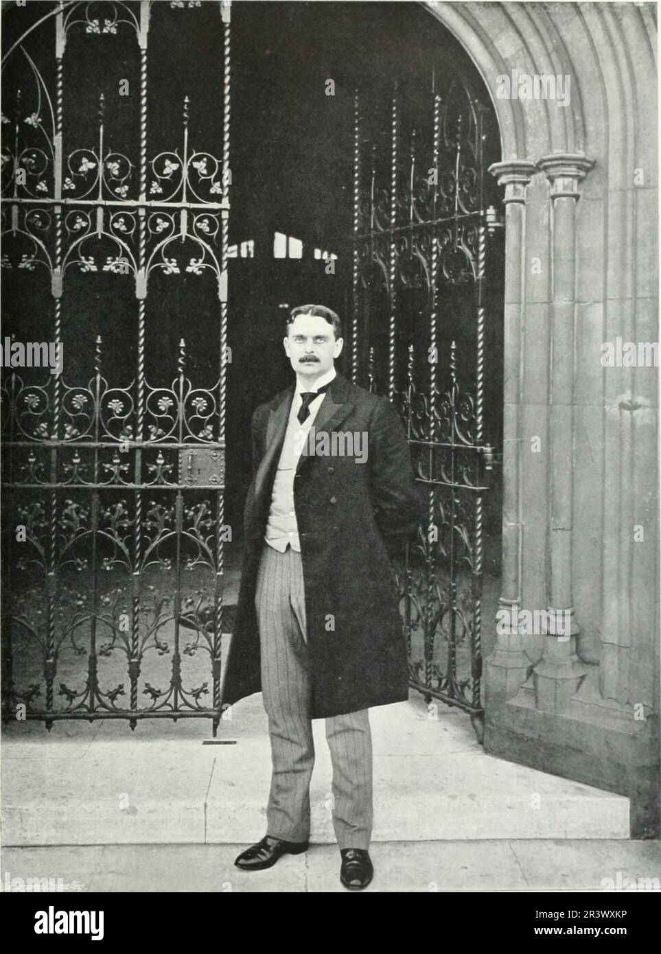 "Sir Benjamin Stone's pictures; records of national life and history ...