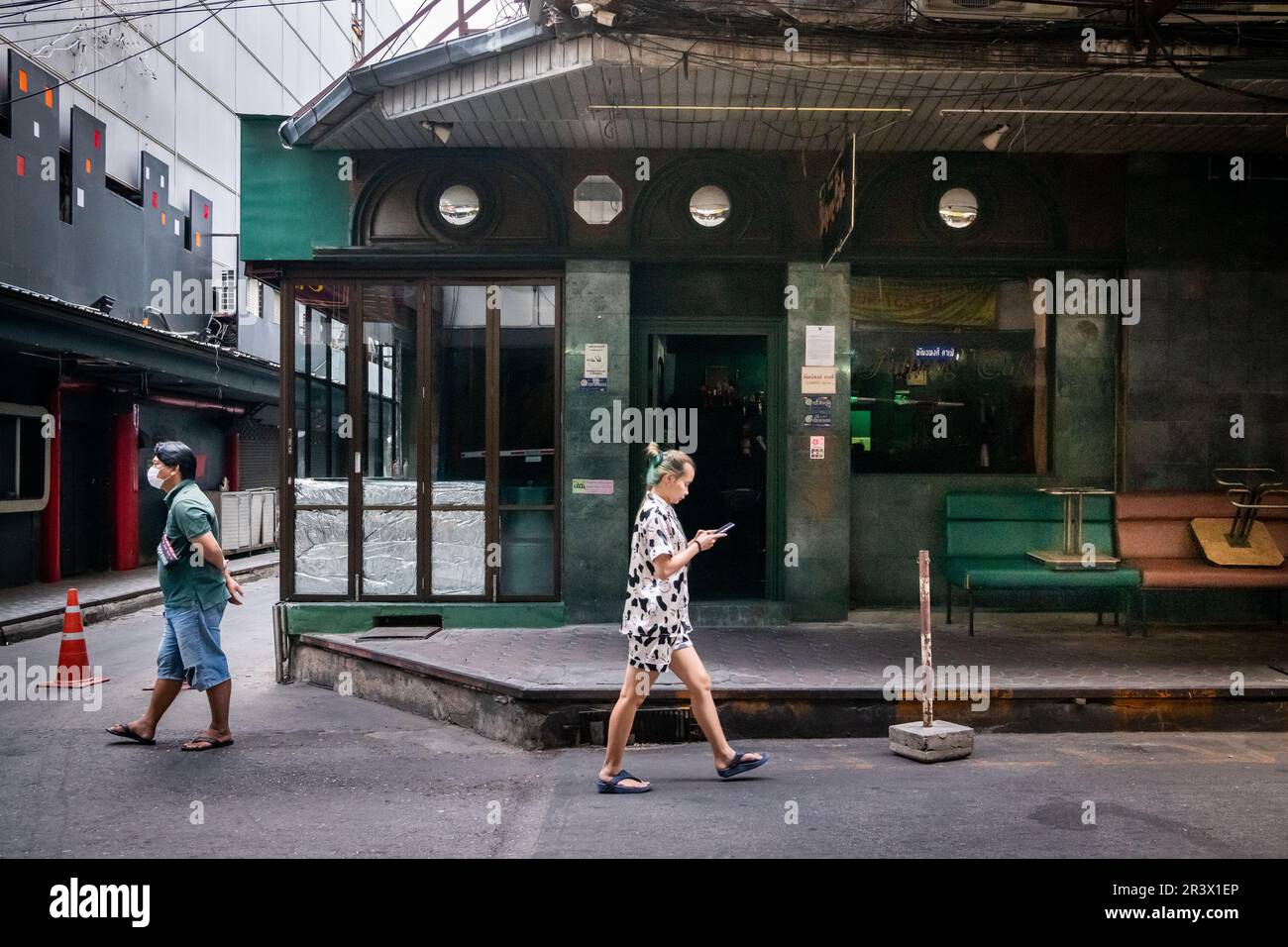 A view of Soi 2 Patpong showing the Patpong cafe. People & traffic ...
