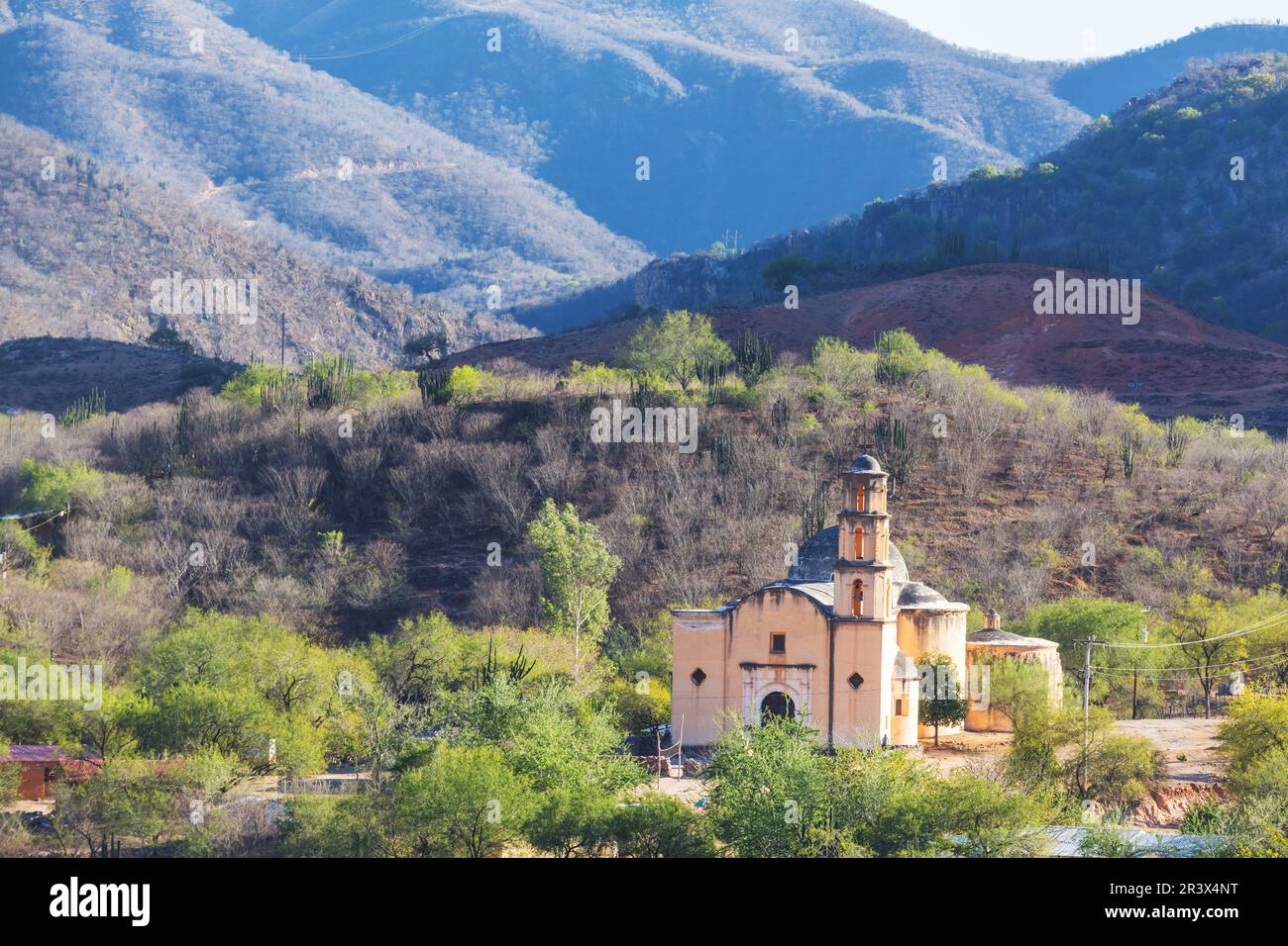 Colonial architecture in Mexico Stock Photo - Alamy