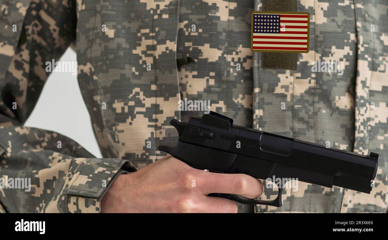 American soldier with a gun Stock Photo - Alamy
