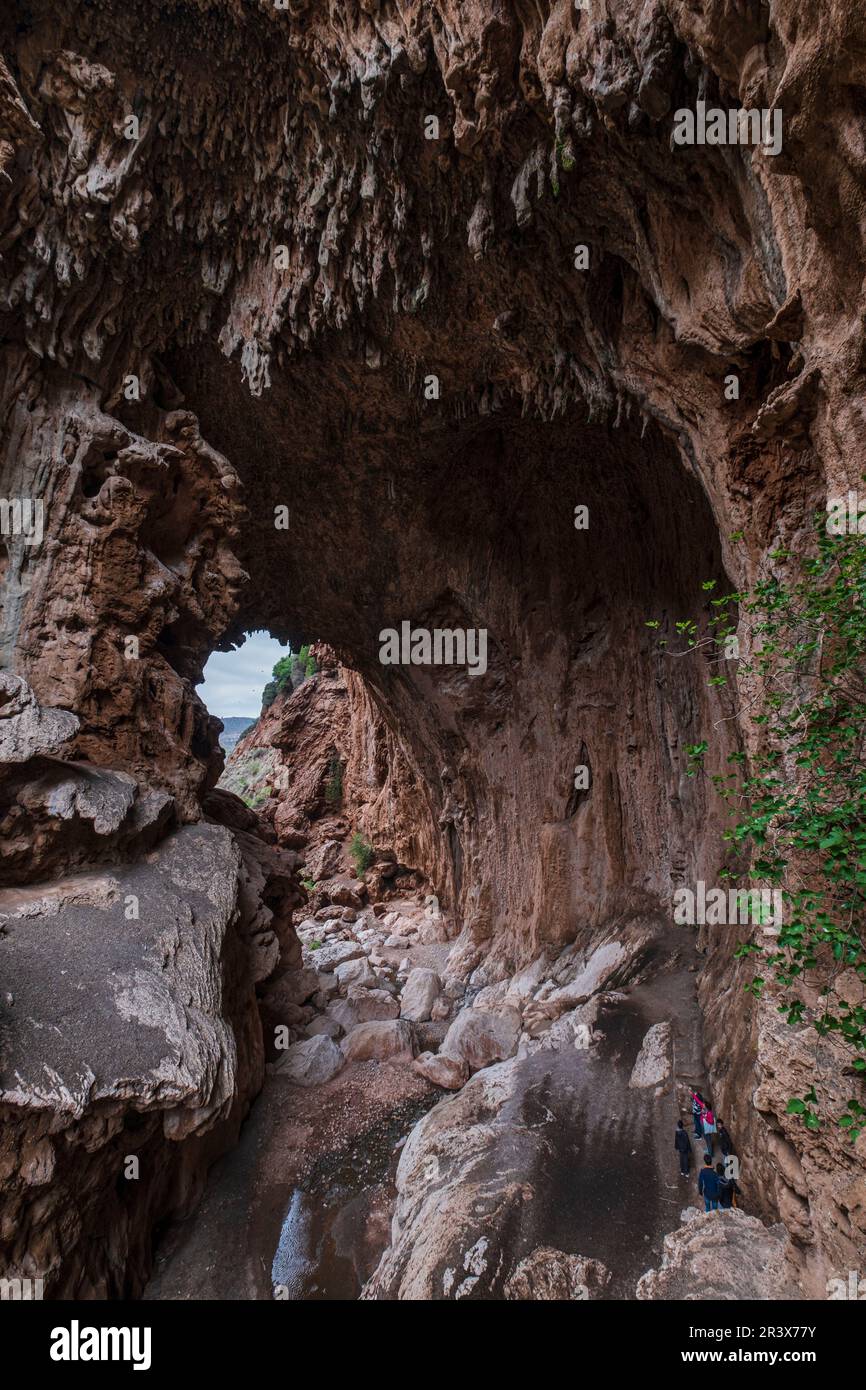 Imi N'Ifri natural bridge, Demnate, Atlas mountain range, morocco ...