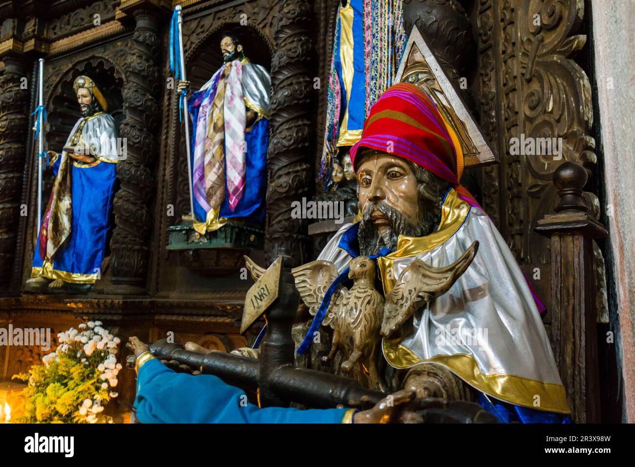 representacion de Dios todopodeIglesia de Santiago Apóstol, 1547 ...