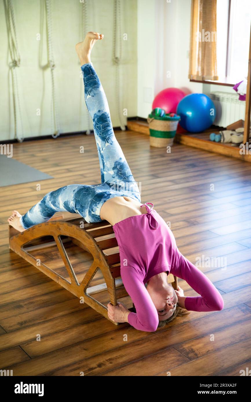Yoga pose one person indoors hi-res stock photography and images - Alamy