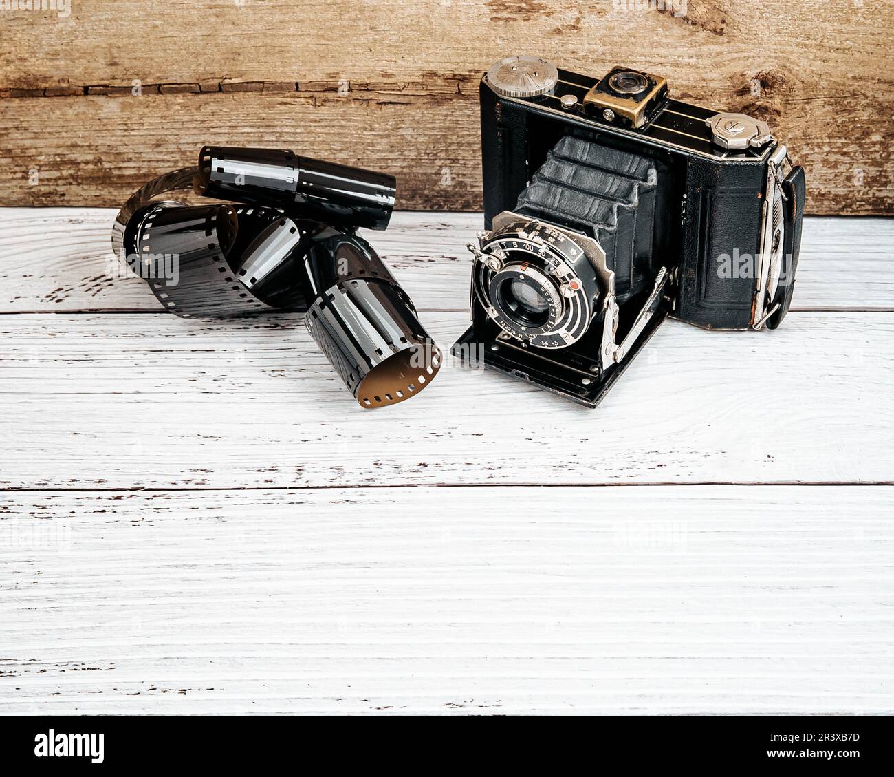 Vintage antique photograph border hi-res stock photography and images ...