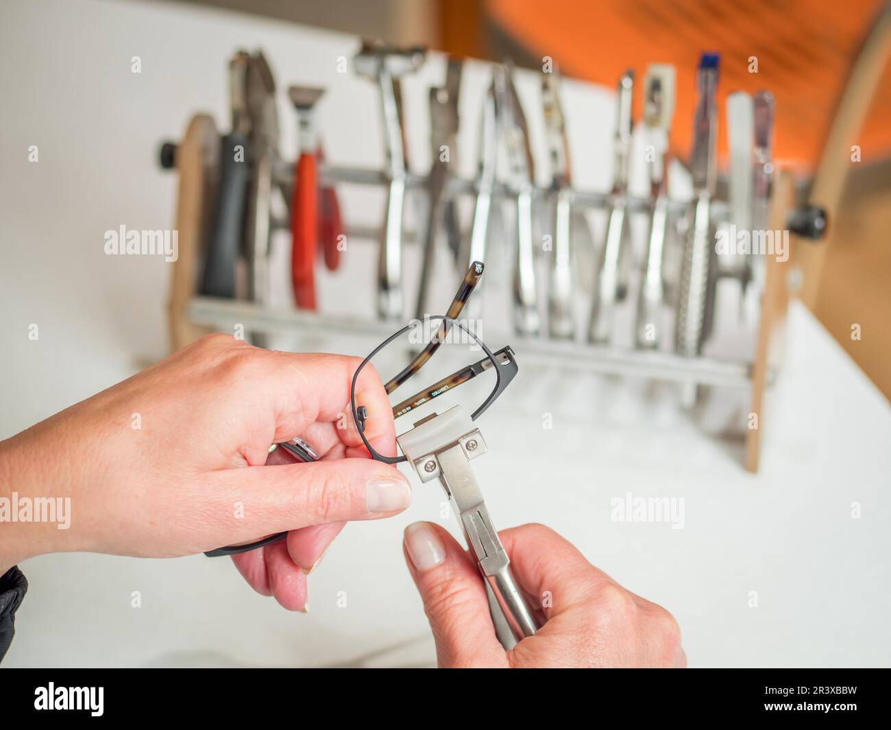 Artisan assembly hi-res stock photography and images - Alamy