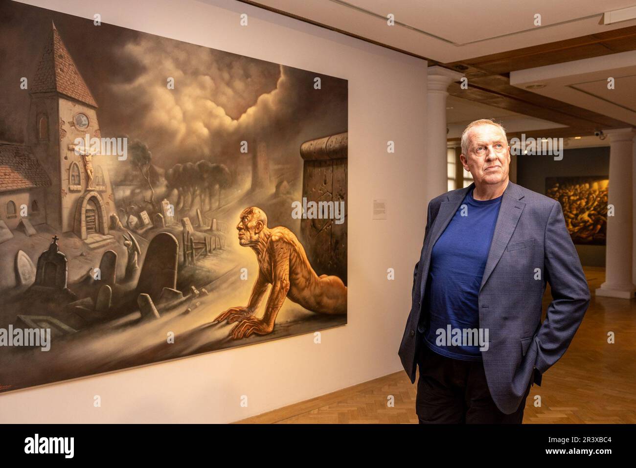 Peter howson with his work the third step hi-res stock photography and ...
