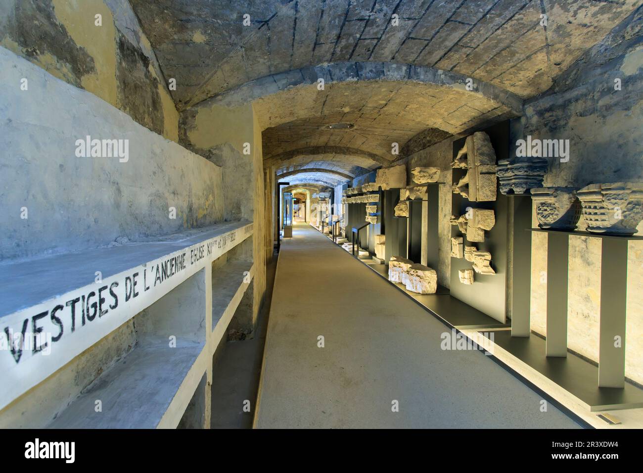 Boulogne-sur-Mer (northern France): crypt of the Basilica of Notre-Dame ...