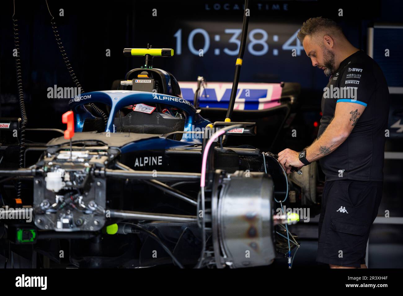 Alpine f1 mechanics hi-res stock photography and images - Alamy