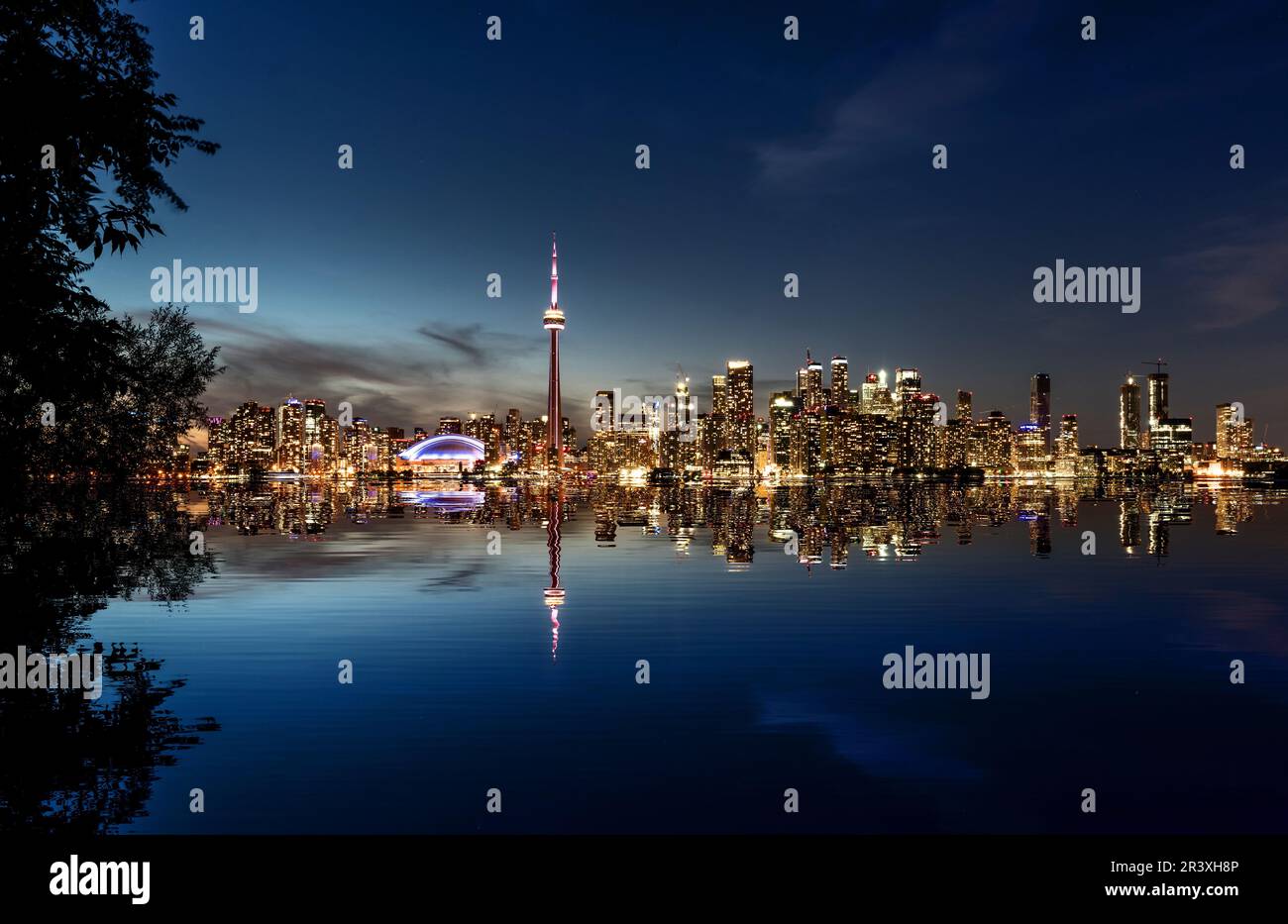 Canada city images hi-res stock photography and images - Alamy