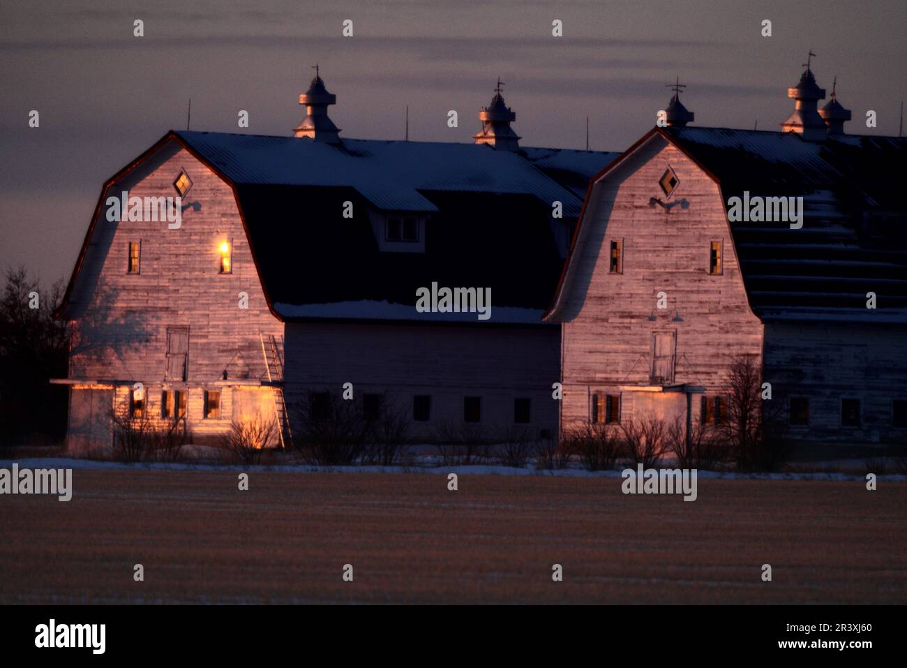 Double barn hi-res stock photography and images - Alamy