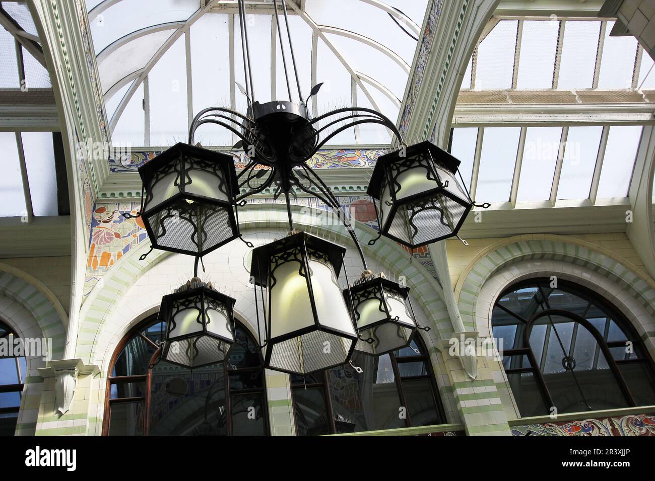 Lanterns glass hi-res stock photography and images - Alamy