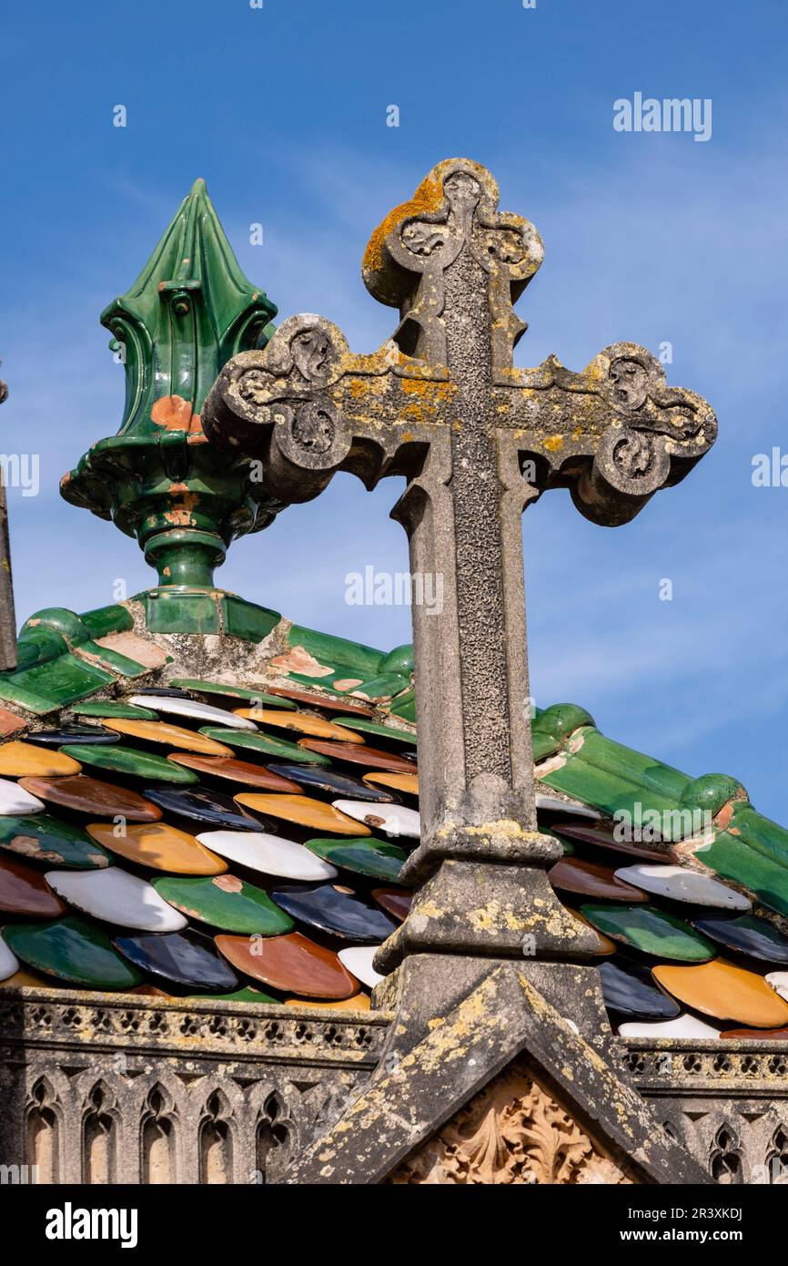 Mausoleum of bartolome homar simonet hi-res stock photography and ...