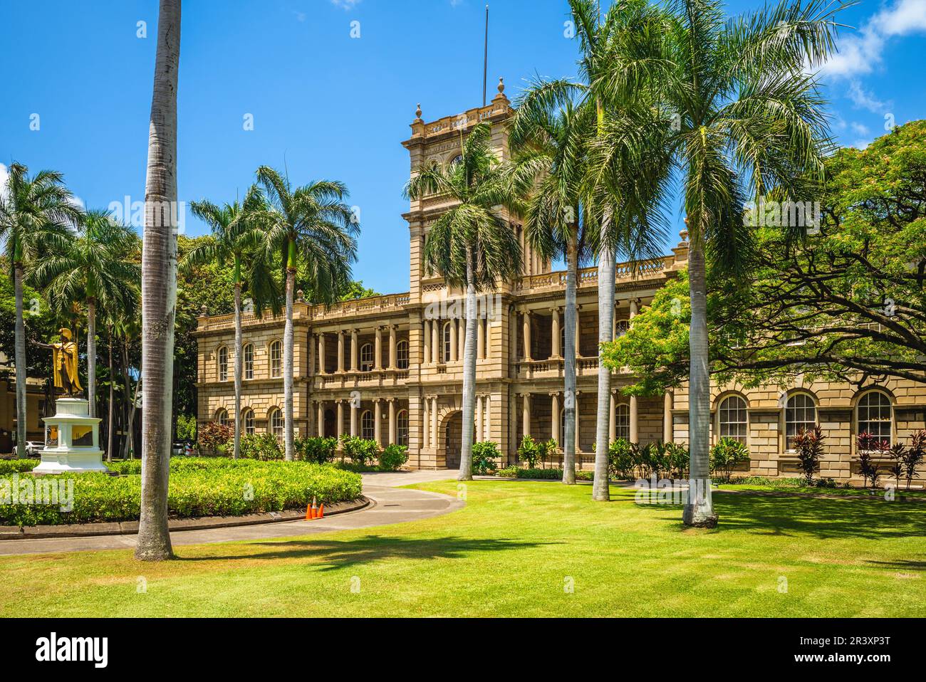 Kamehameha statues and State Supreme Court in Honolulu, hawaii Stock ...