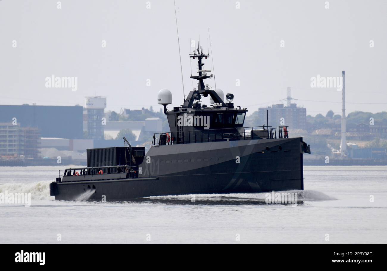 The Royal Navy’s mysterious experimental vessel XV Patrick Blackett ...
