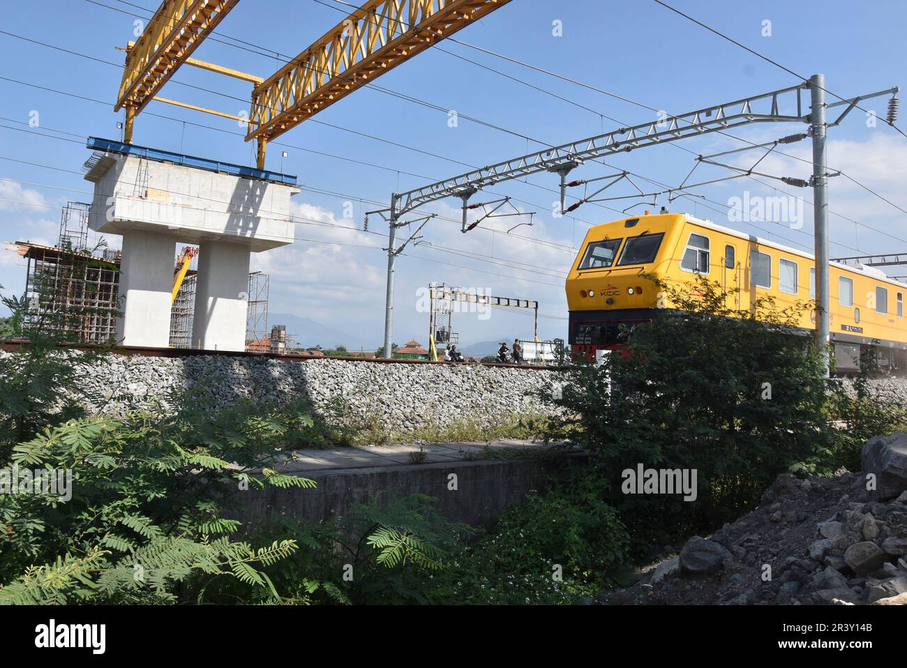 Jakarta bandung fast train station hi-res stock photography and images ...