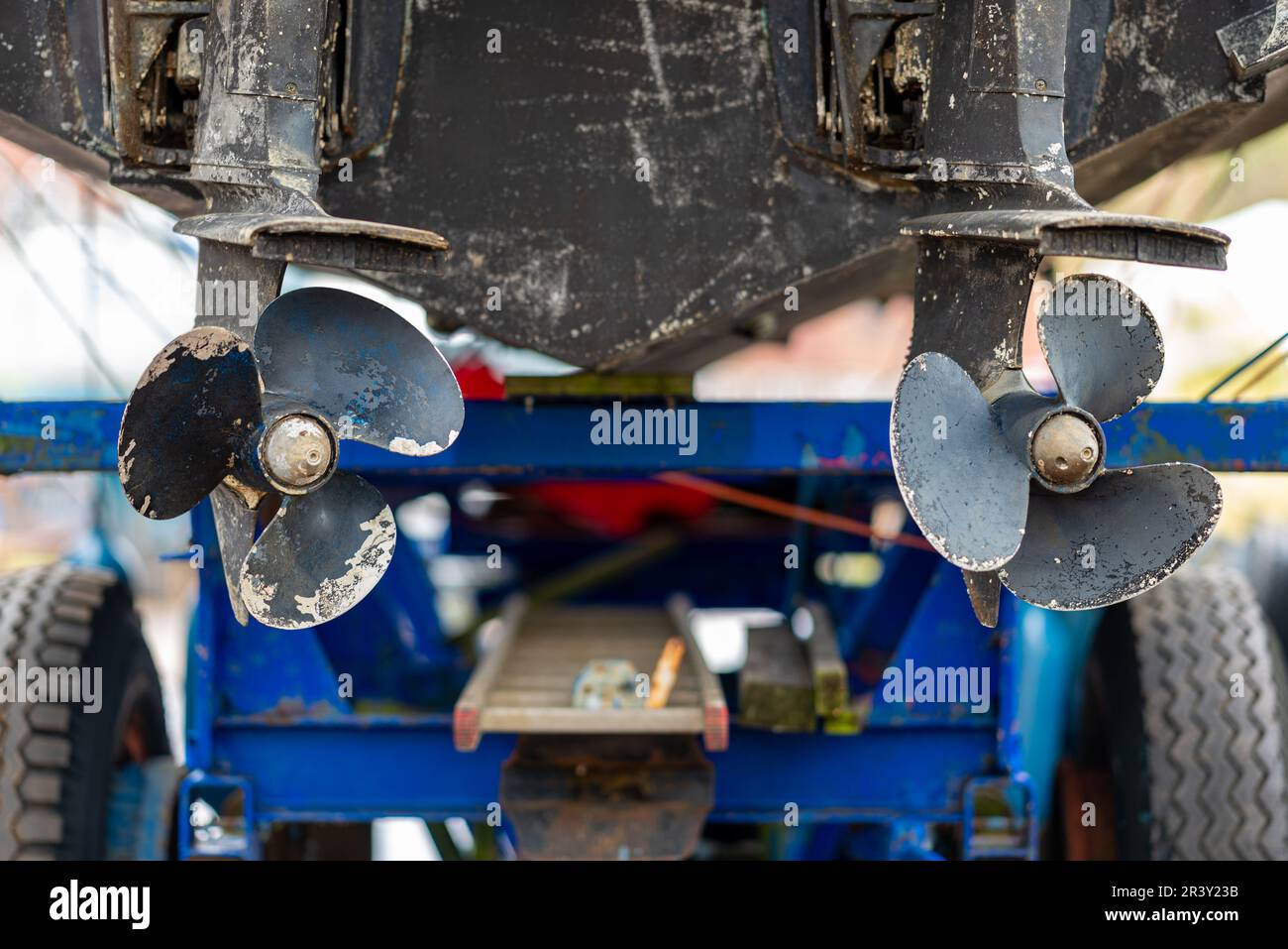 Stern and ship's screw of a pleasure boat in a dockyard in Hamburg ...