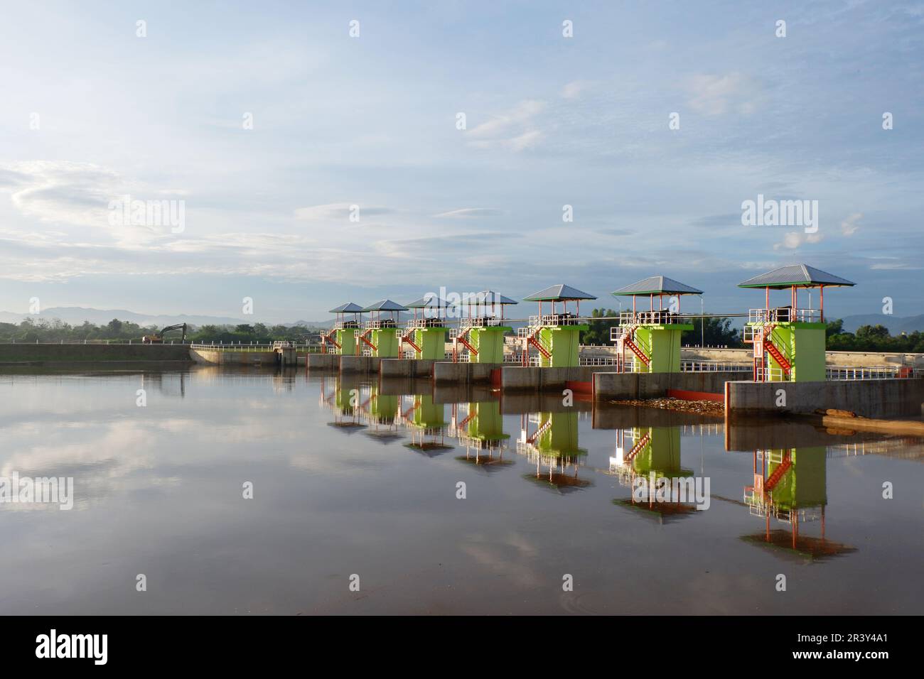 Floodgate at Ping River in Chiang-Mai, Thailand Stock Photo - Alamy