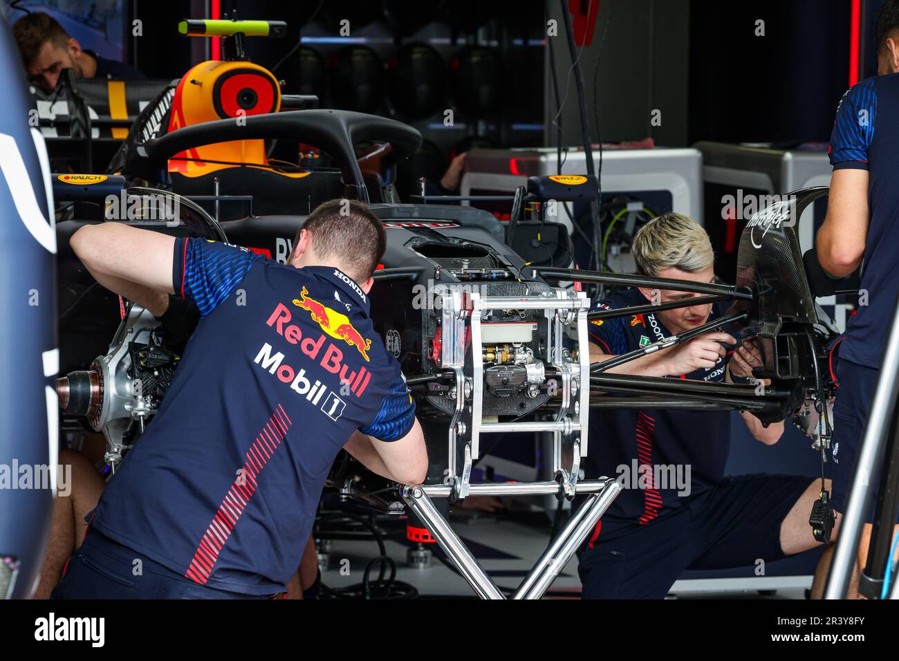 Red Bull Racing RB19, mechanical detail of the front suspension during ...
