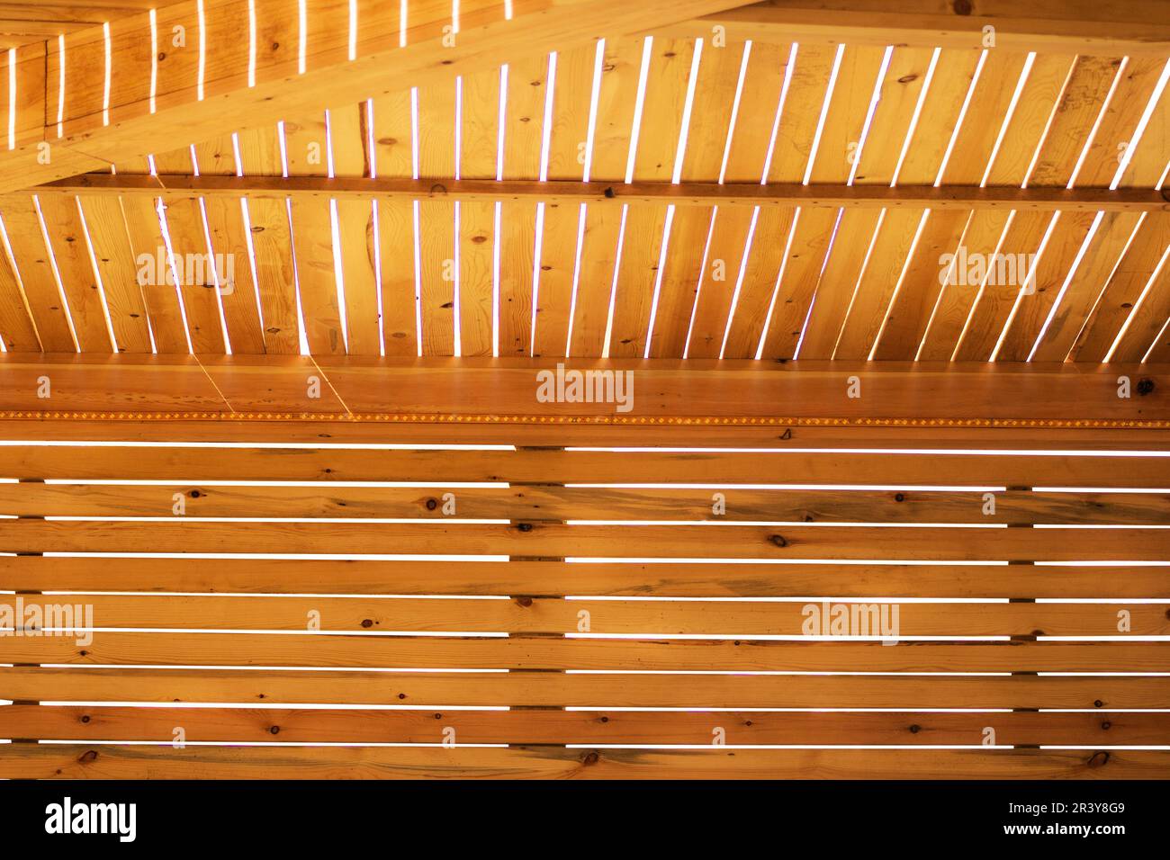 Pergola wood outdoor ceiling Stock Photo - Alamy