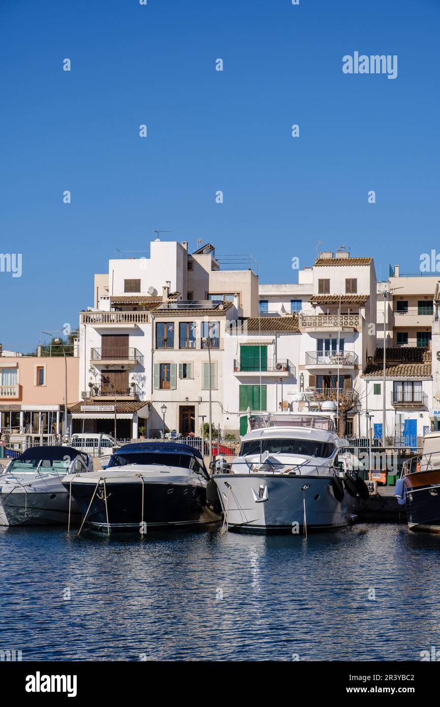 Royal nautical club Stock Photo - Alamy