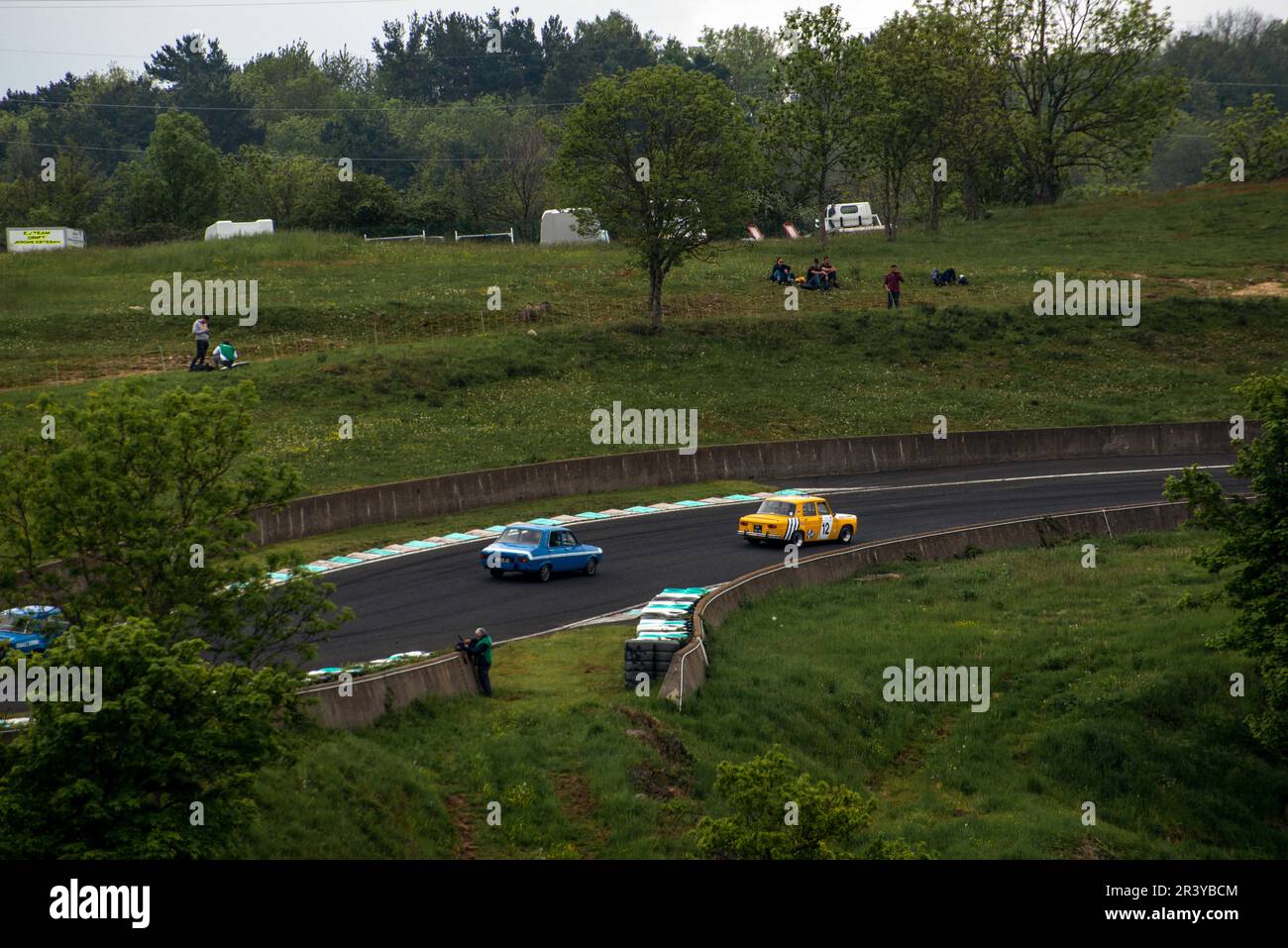 In the heart of the Puys chain in Auvergne, the Charade circuit ...