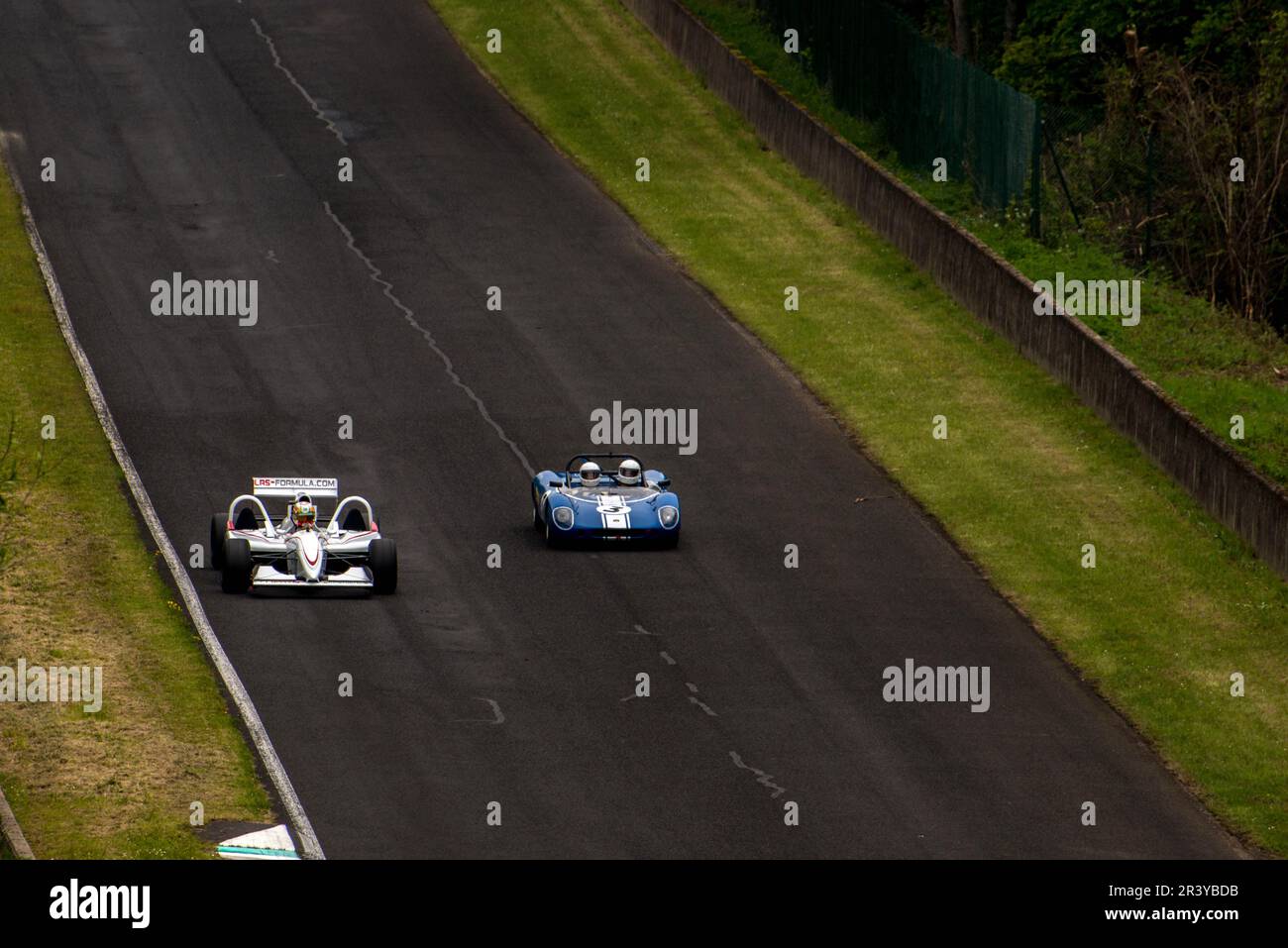 In the heart of the Puys chain in Auvergne, the Charade circuit ...