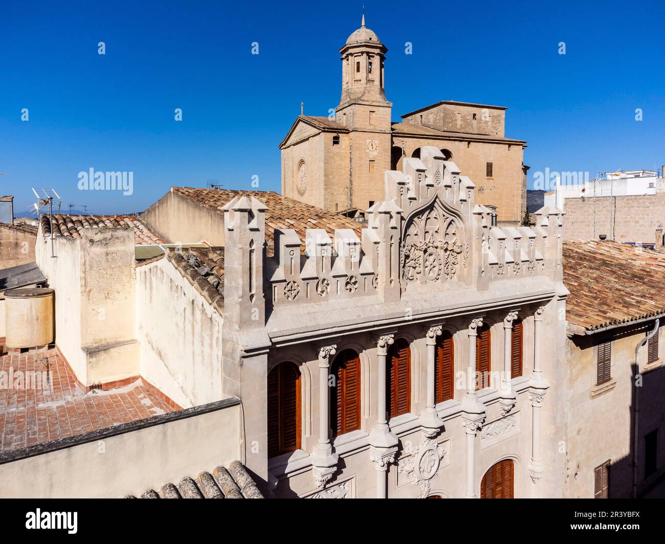 La caixa headquarters hi-res stock photography and images - Alamy
