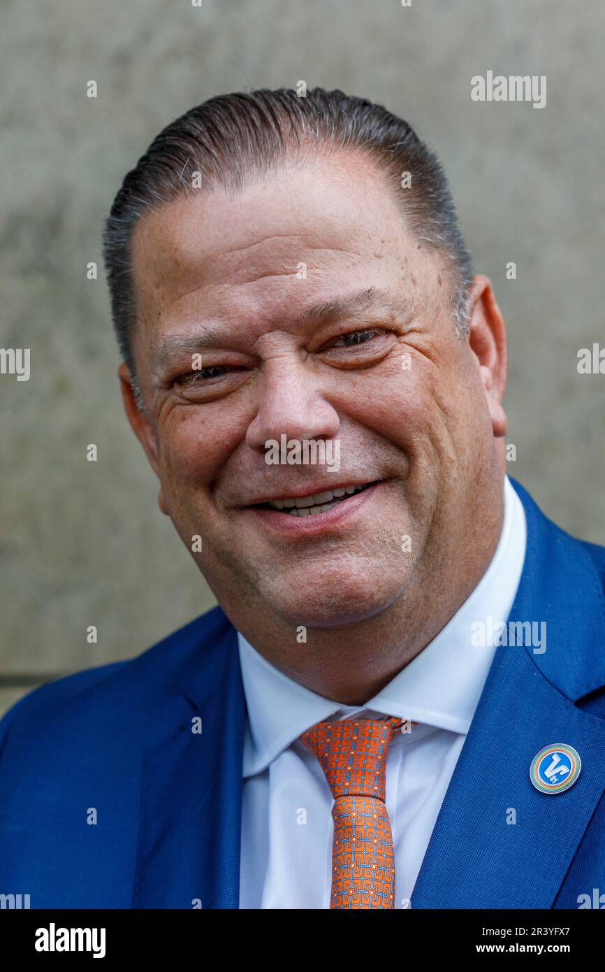 Volksbank logo hi-res stock photography and images - Alamy