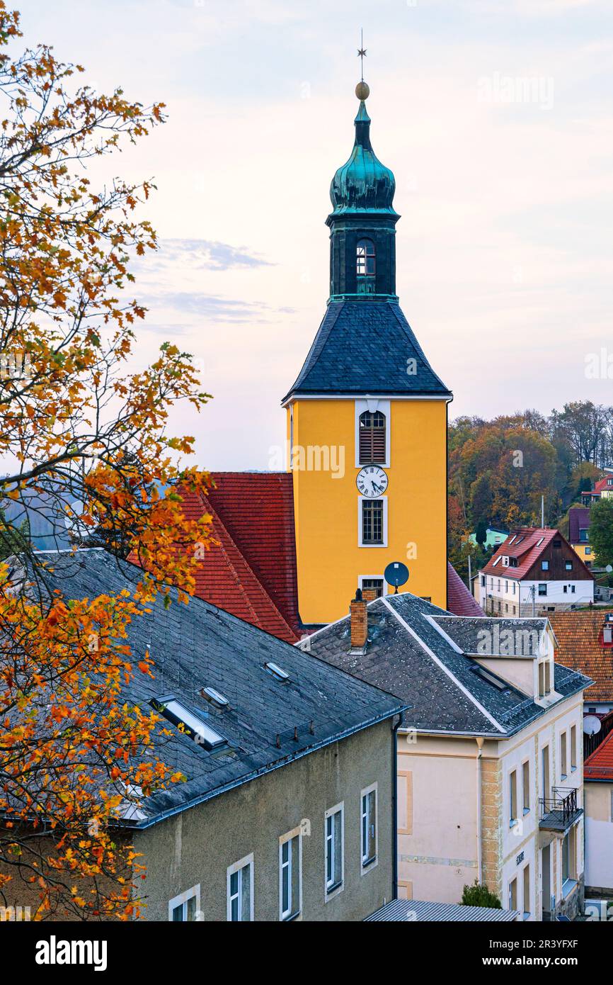 Hohnstein im herbst hi-res stock photography and images - Alamy