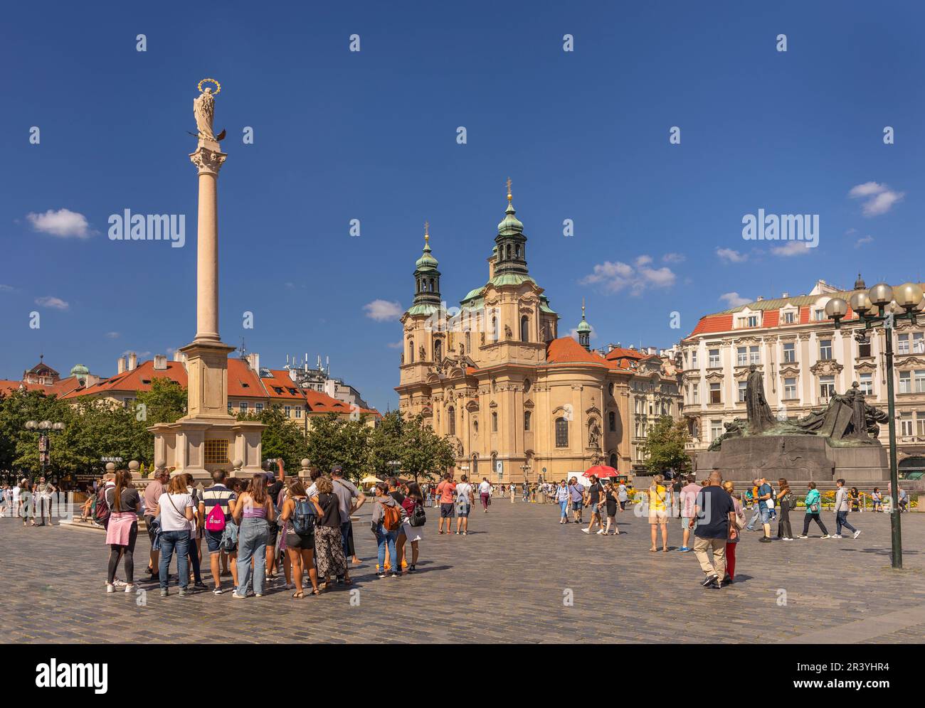 OLD TOWN SQUARE, PRAGUE, CZECH REPUBLIC - Tourists at Marian Column. St ...