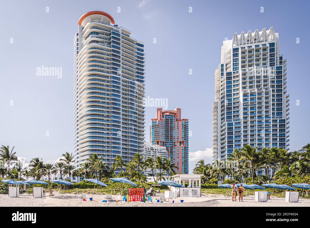 Buildings in the Continuum Beach Stock Photo - Alamy