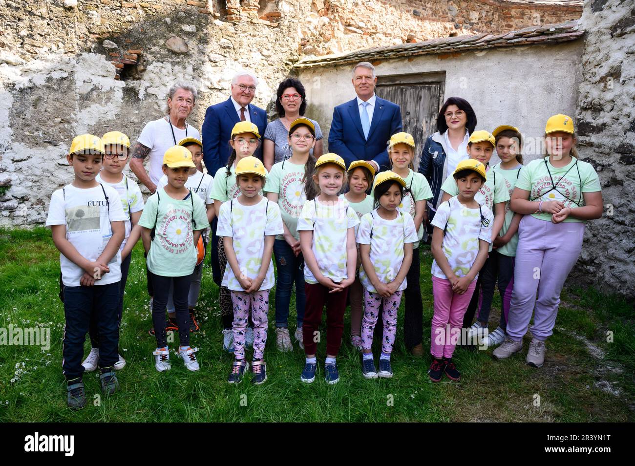 25 May 2023, Romania, Hermannstadt (sibiu): Peter Maffay informs German ...