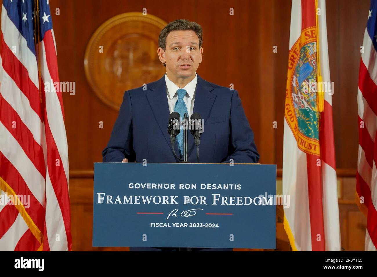 (230525) -- WASHINGTON, D.C., May 25, 2023 (Xinhua) -- Florida Governor ...