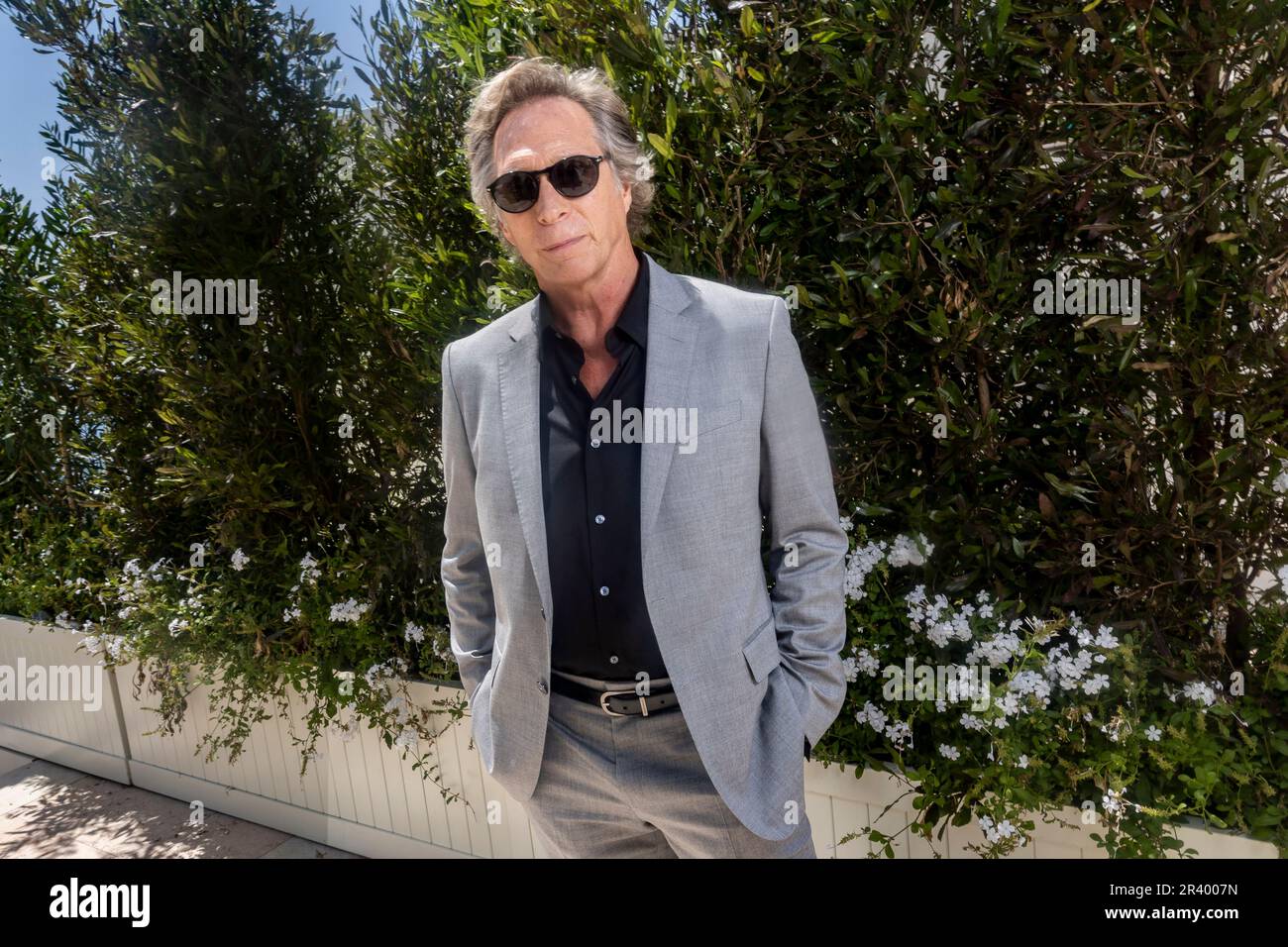 William Fichtner poses for portrait photographs for the film 'Hypnotic ...