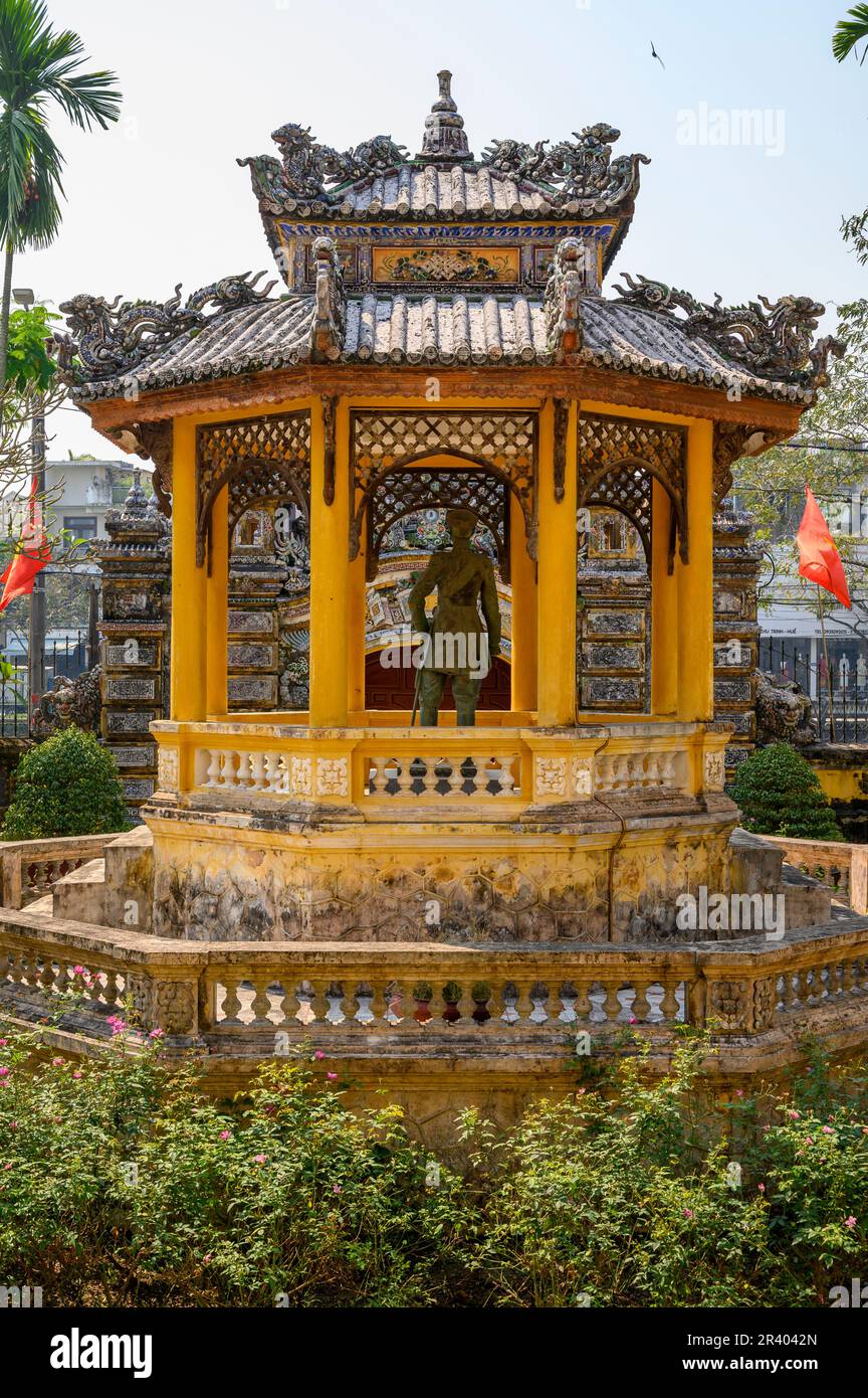 French colonial architecture in vietnam hi-res stock photography and ...