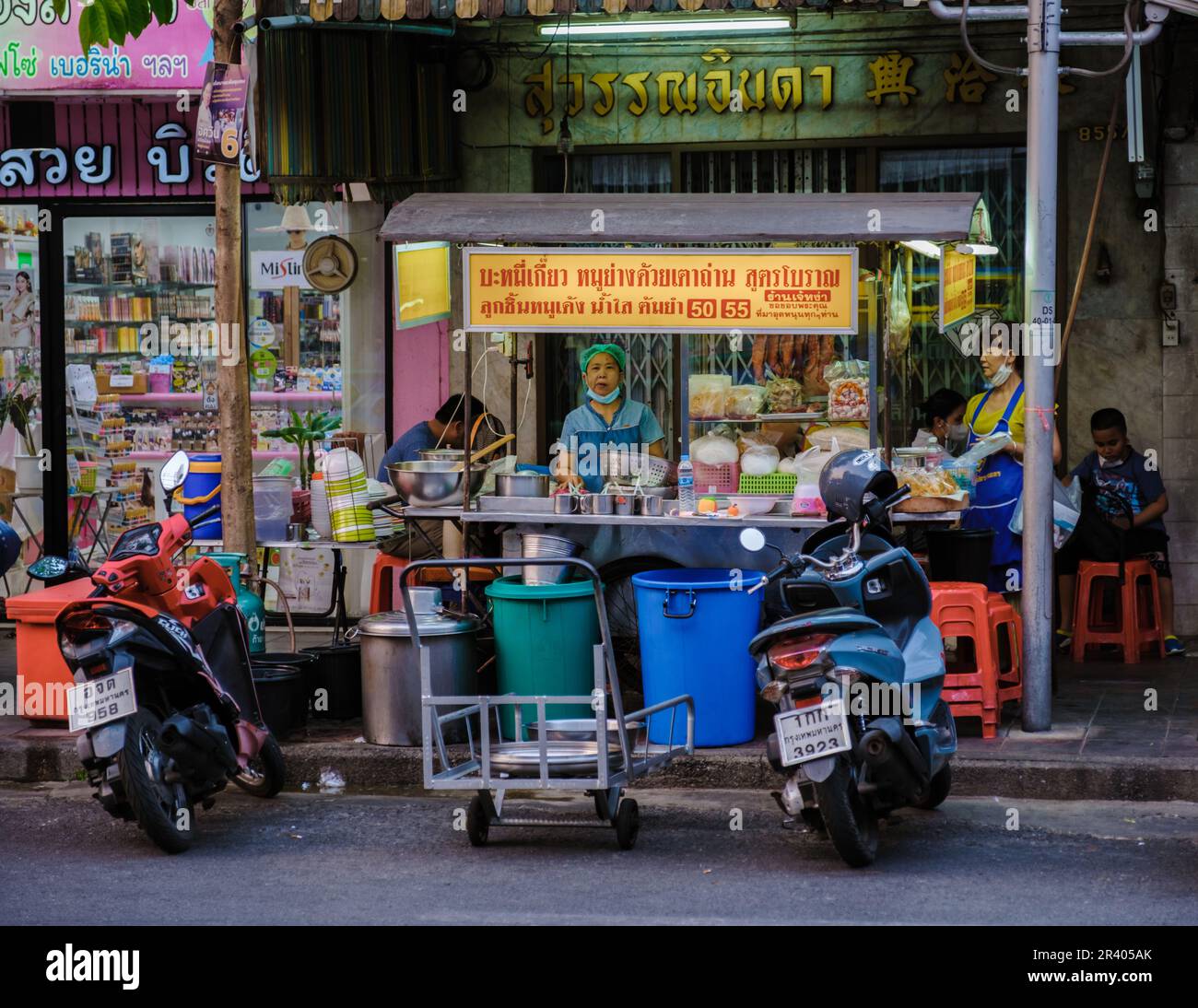 Bangkok Ratchawat Thailand people preparing Thai street food at a food ...