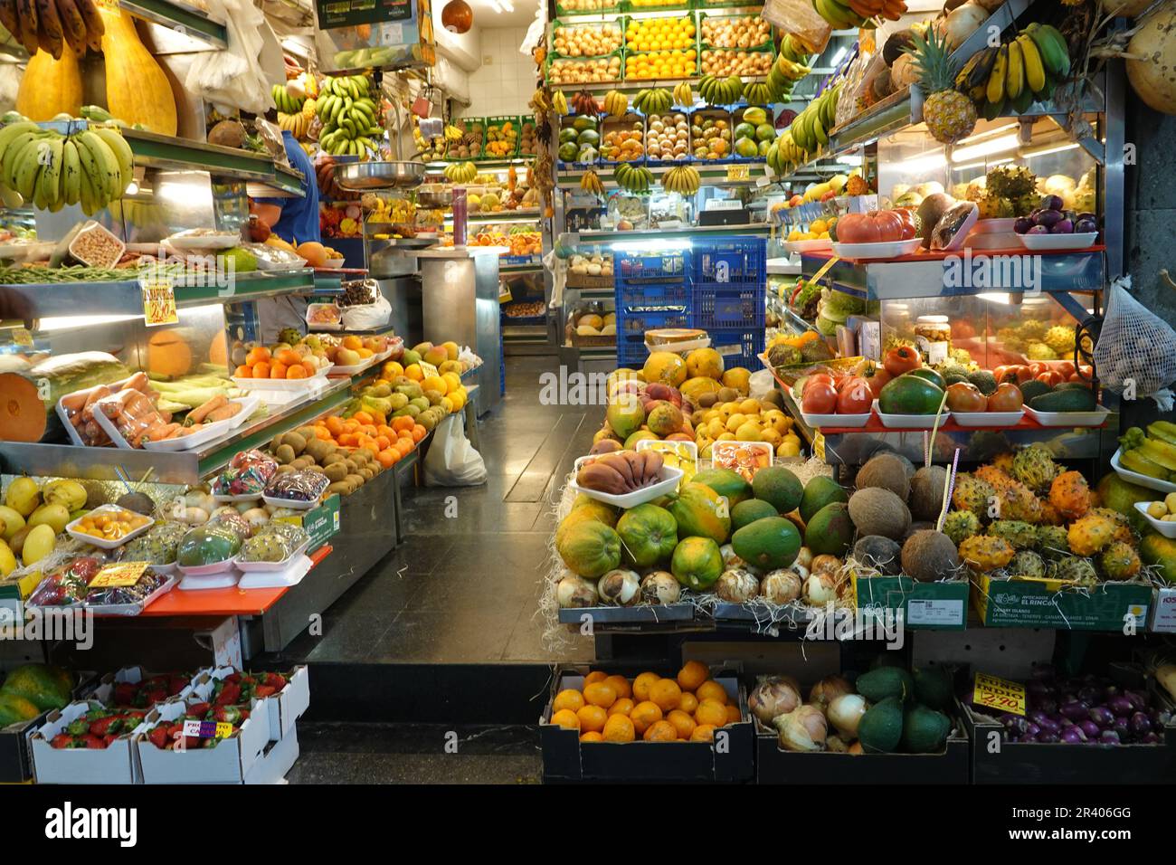 Overwhelming offer of fruits and vegetables in the market hall Mercado ...