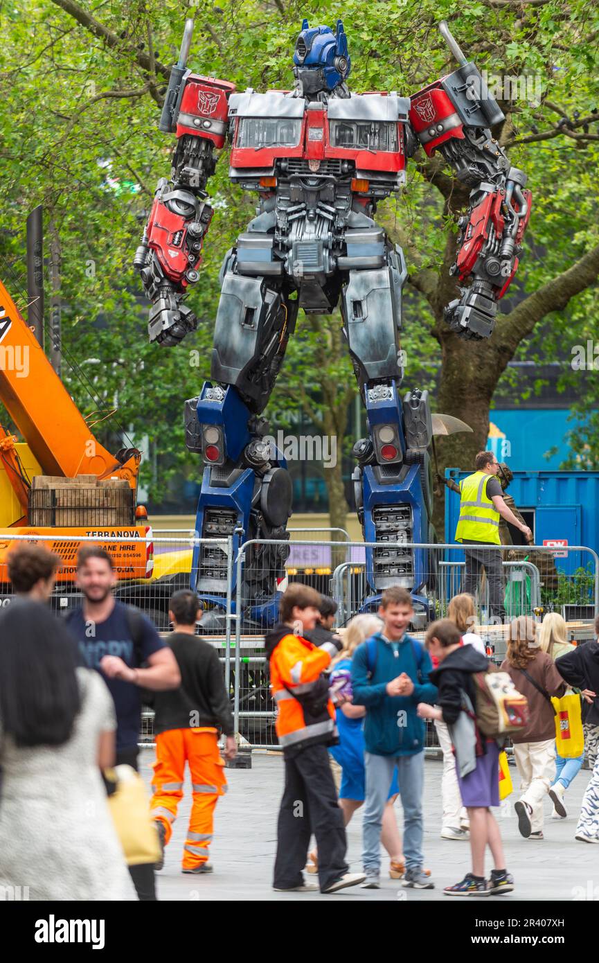 Statue of a giant hi-res stock photography and images - Alamy