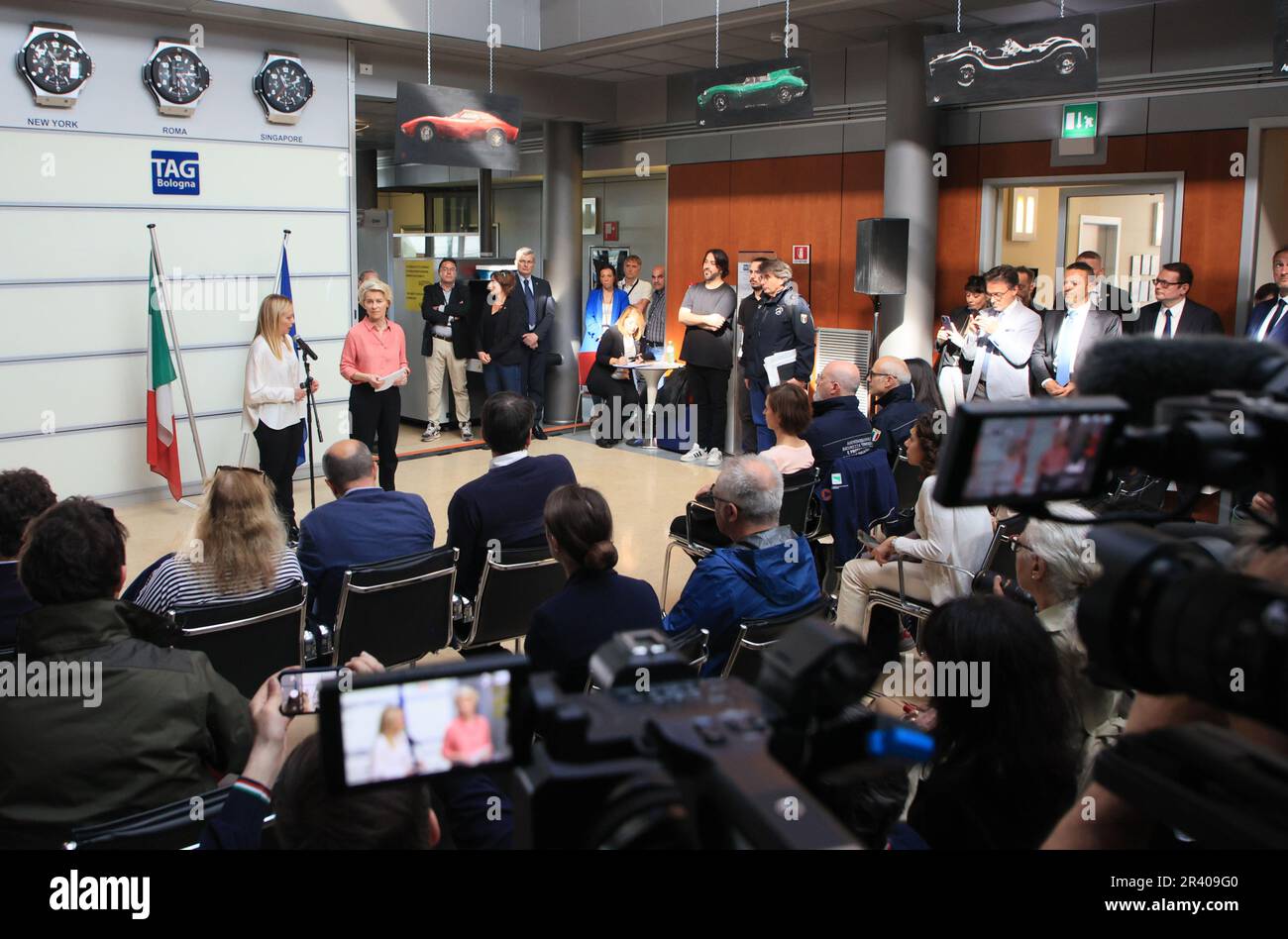 Stringer bologna hi-res stock photography and images - Alamy