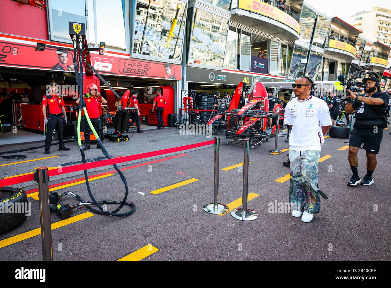 HAMILTON Lewis (gbr), Mercedes AMG F1 Team W14, passing in front of the ...