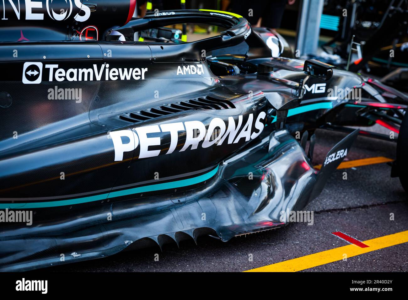 Mercedes AMG F1 Team W14, mechanical detail of the new side pods in the pitlane during the ...