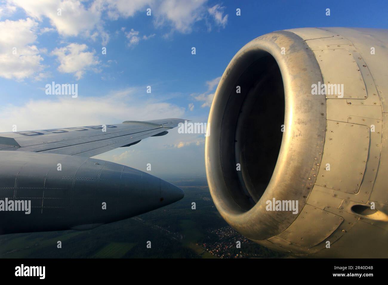 Wing view of a Tu-154B-2 military transport aircraft of the Russian Air ...