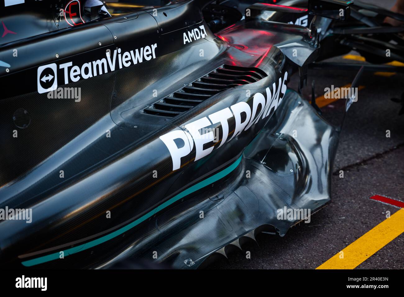 Mercedes AMG F1 Team W14, mechanical detail of the new side pods in the pitlane during the ...